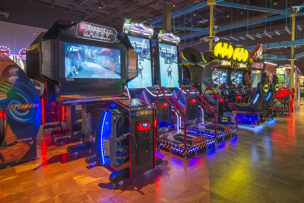 50,000-square-foot Main Event eatertainment location opens in Texas ...